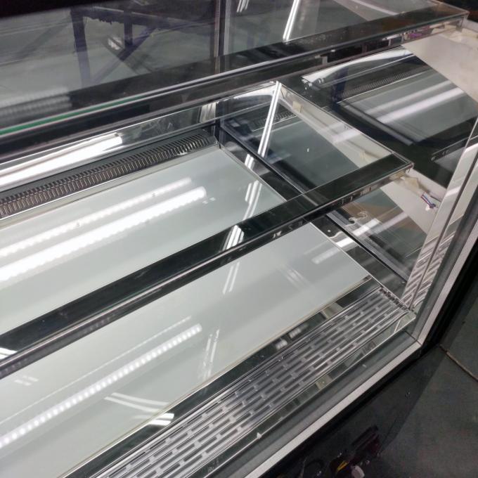 Curved Refrigerated Bakery Display Case Using Secop Compressor