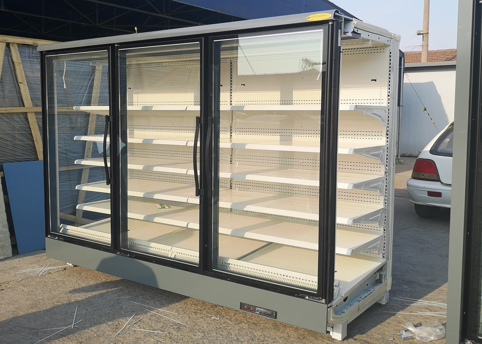 Hypermarket Commercial Glass Door Chiller 5 Shelves For Beverage Beer Drink